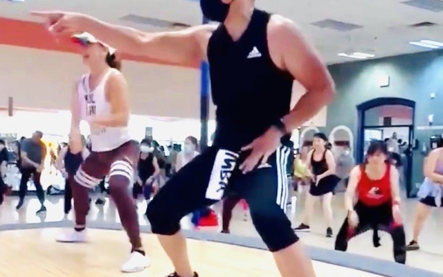 Zumba class at Crunch Fitness - Sunnyvale with Nelson Tumanda